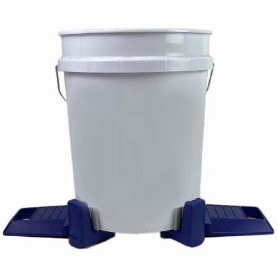 Secures 5-Gallon Plastic Paint Buckets - True Value Hardware